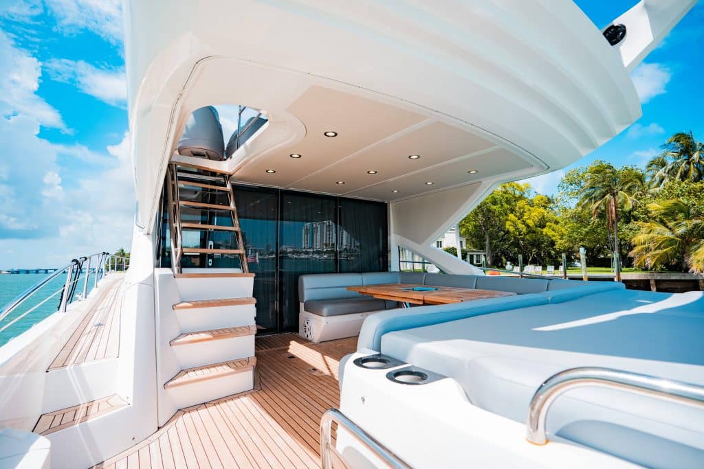 70’ Sunseeker Manhattan | The Advantaged Yacht Charters & Sales