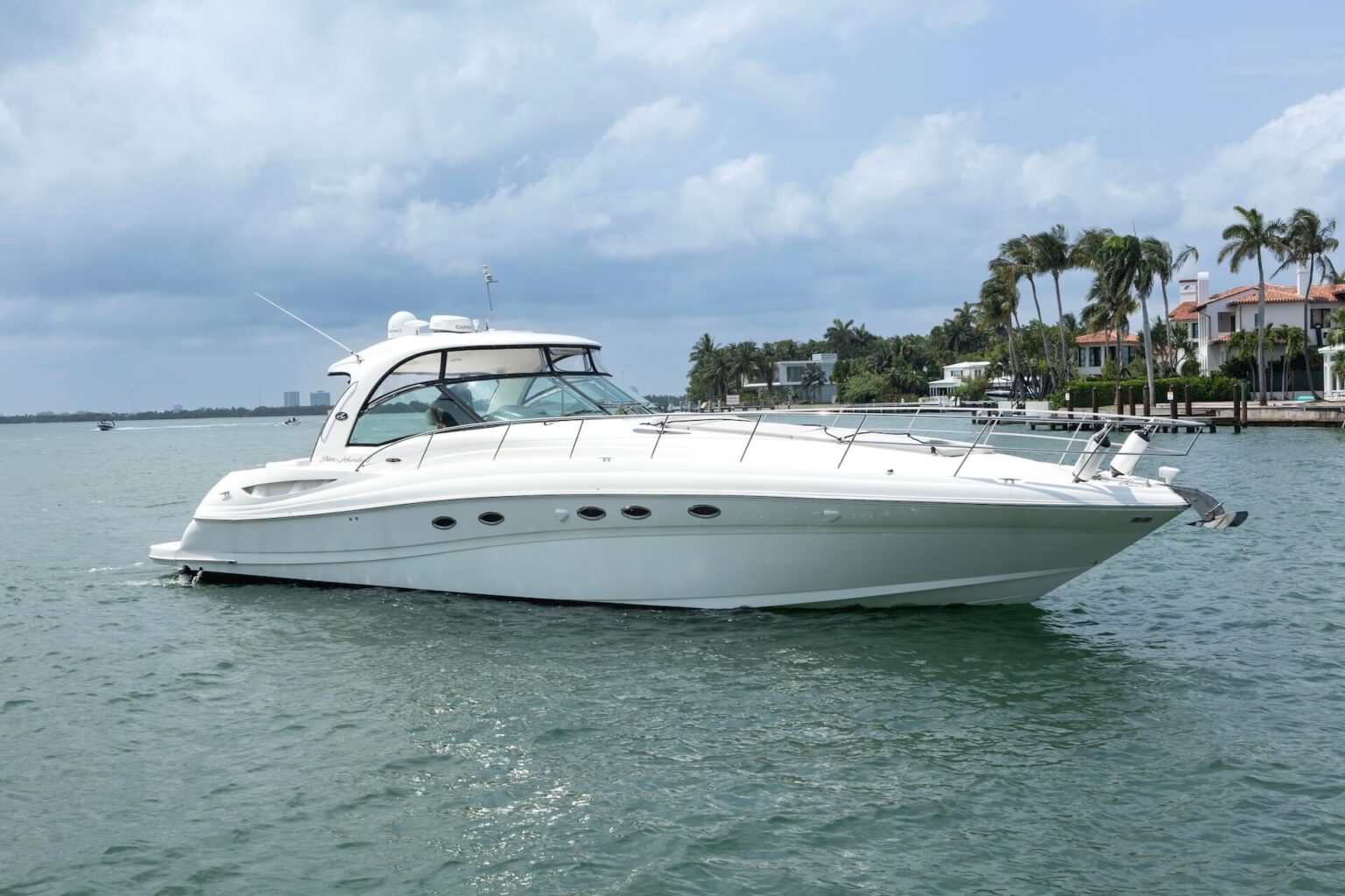 54’ Sea Ray Sundancer Yacht for Sale in Miami, FL | The Advantaged