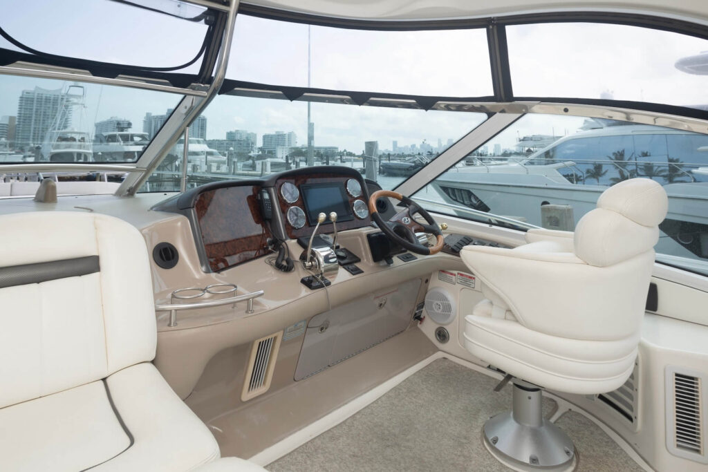 54’ Sea Ray Sundancer Yacht for Sale in Miami, FL | The Advantaged