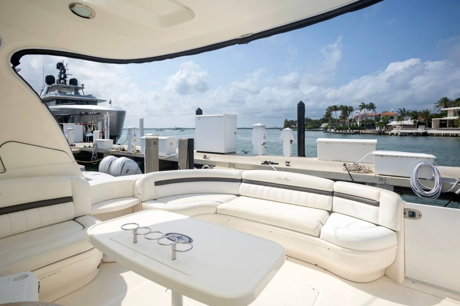 54’ Sea Ray Sundancer Yacht for Sale in Miami, FL | The Advantaged